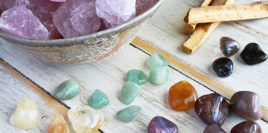 Rose Quartz Pairings with Other Crystals and Combination Effects