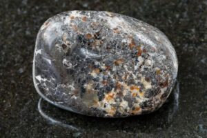 Magnetite: Meaning, Properties, and Benefits You Should Know