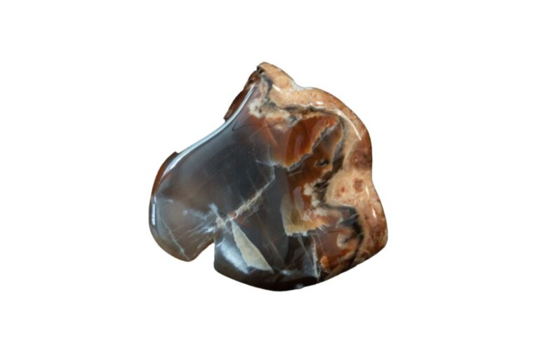 Rockhounding Destinations in North Dakota for 10 Gemstones.