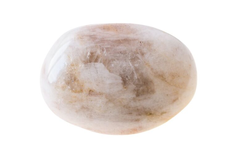 Verified Rockhounding Places in Wisconsin for 18 Gemstones