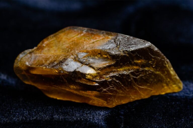 Amphibole: Meaning, Properties, and Benefits You Should Know