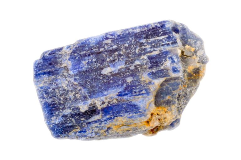 Blue Sapphire: Meaning, Properties, and Benefits