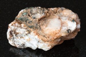 Albite: Meaning, Properties, and Benefits You Should Know