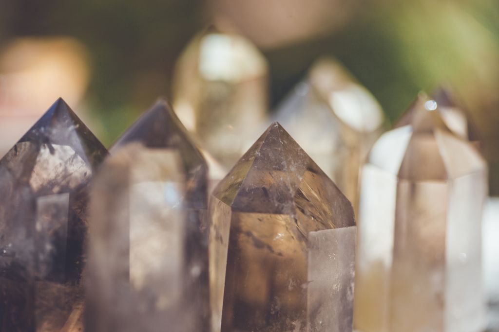 Crystal Obelisks Unveiled: 16 Crystals & Their Practical Uses