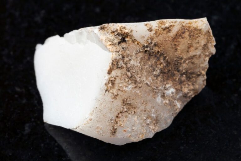 White Opal: Meaning, Properties, and Benefits You Should Know