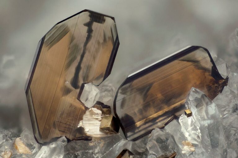 Brookite: Meaning, Properties, and Benefits You Should Know