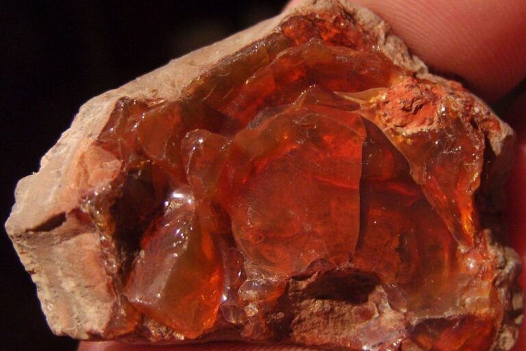 Crystals Associated with Maroon Color Energy | All Crystal