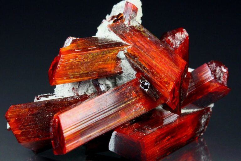 Realgar: Meaning, Properties, and Benefits You Should Know